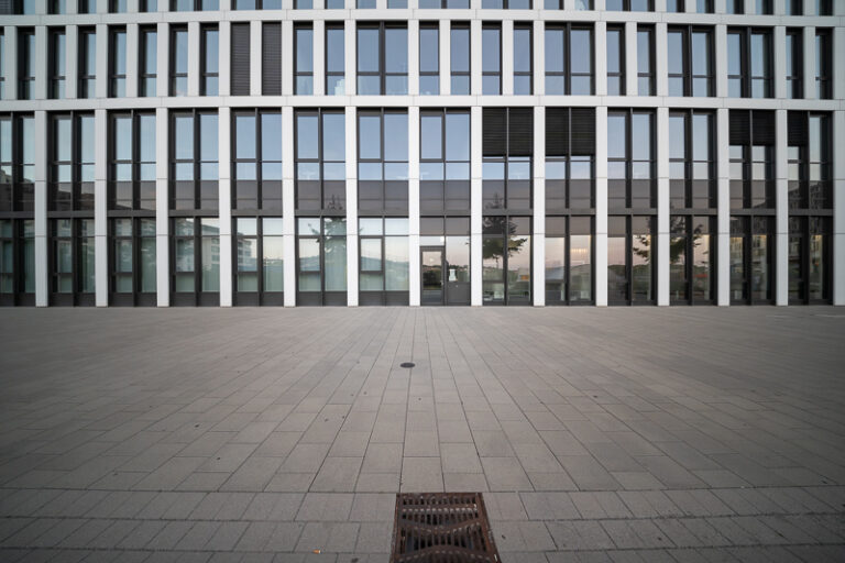 Review: 7Artisans 9mm 5.6 - phillipreeve.net