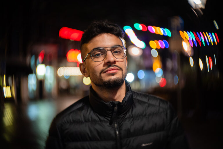 REVIEW: LOMOGRAPHY Petzval 55mm F/1.7 Bokeh Control Mark II Art Lens ...